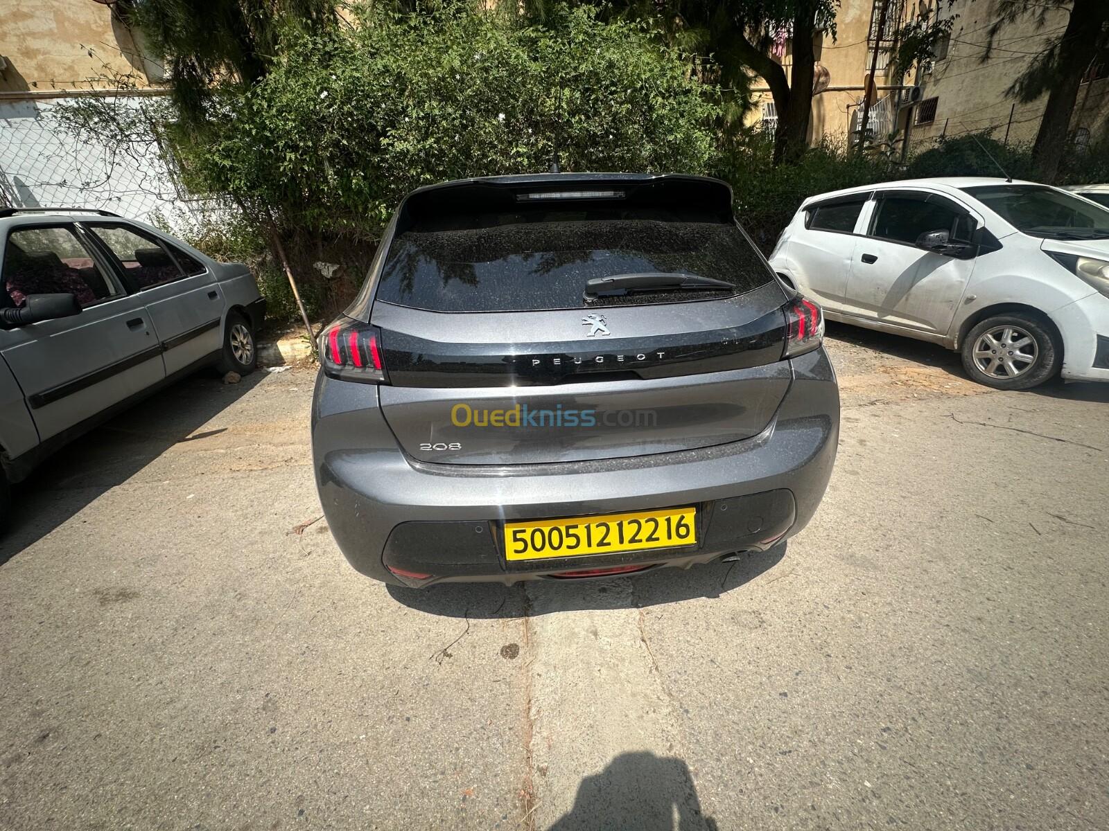 Peugeot 208 2022 Allure الجزائر الجزائر وسط - واد كنيس - الجزائر