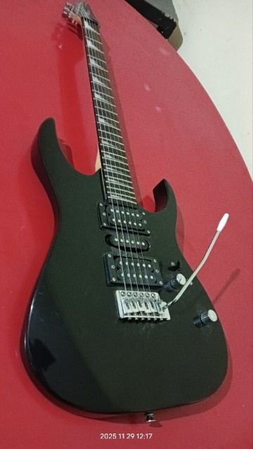 Guitare électrique باتنة باتنة - واد كنيس - الجزائر