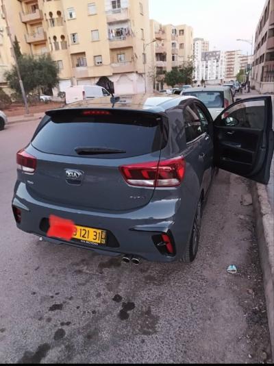 kia rio 2021 - Automobiles & Vehicules - Ouedkniss.com - Algérie
