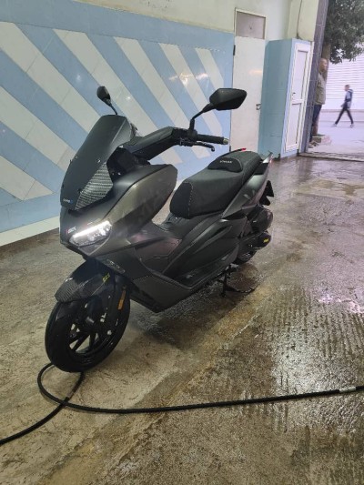 vmax 200 - Véhicules - Ouedkniss.com - Algérie