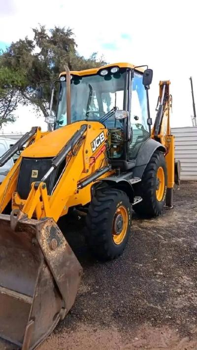 retro chargeur gcb - Engin Automobiles & Vehicules - Ouedkniss.com ...