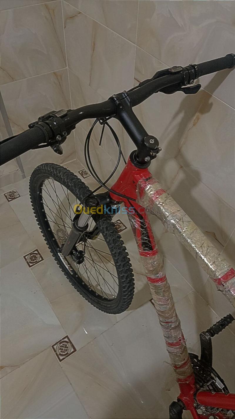 red mountain bike with 27* different speed settings Oran Bir el djir ...
