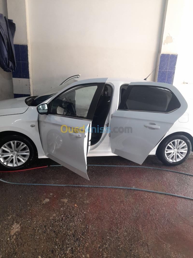 Peugeot 301 2013 Allure - Tizi Ouzou Algeria